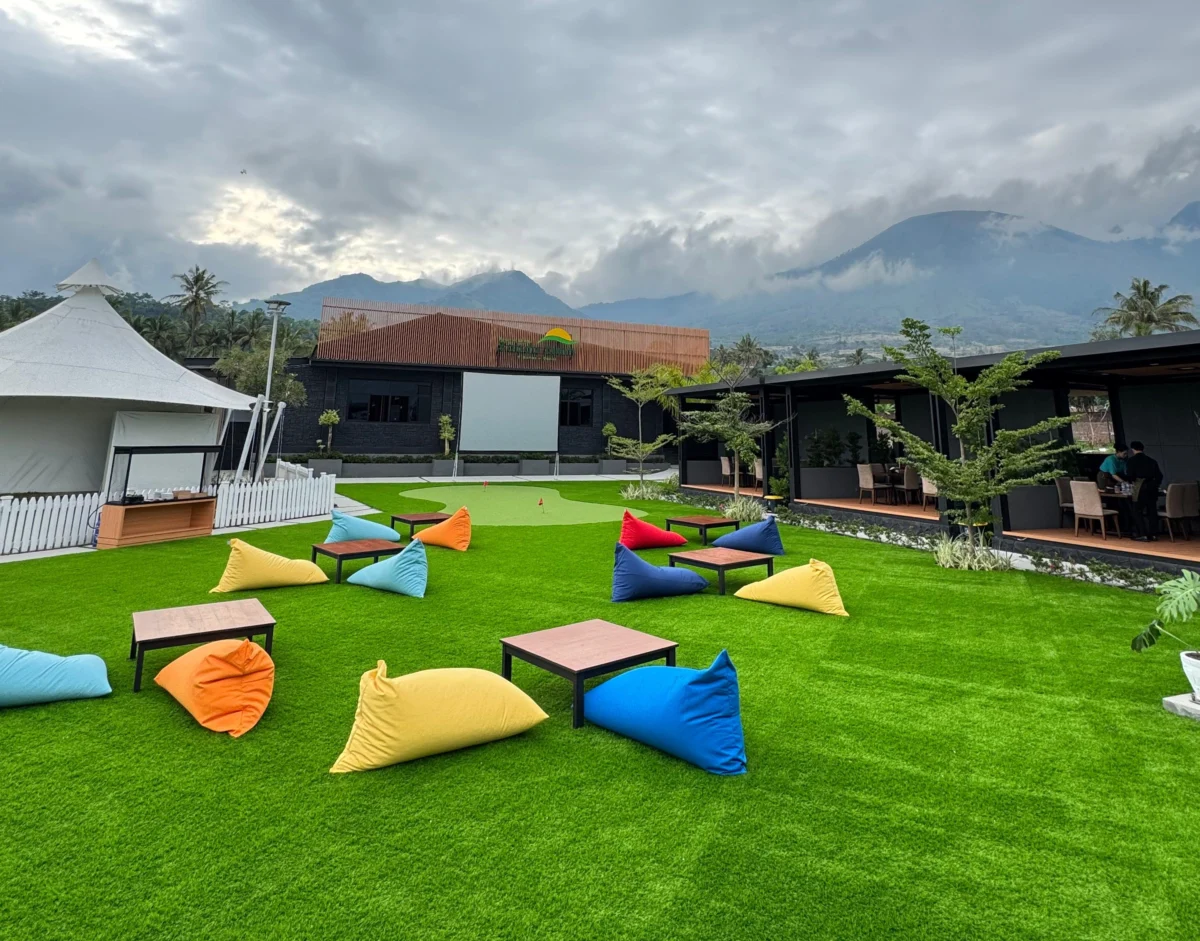 Golf View Glamping Resto Sabda Alam, Tempat Nongkrong Baru dengan ...