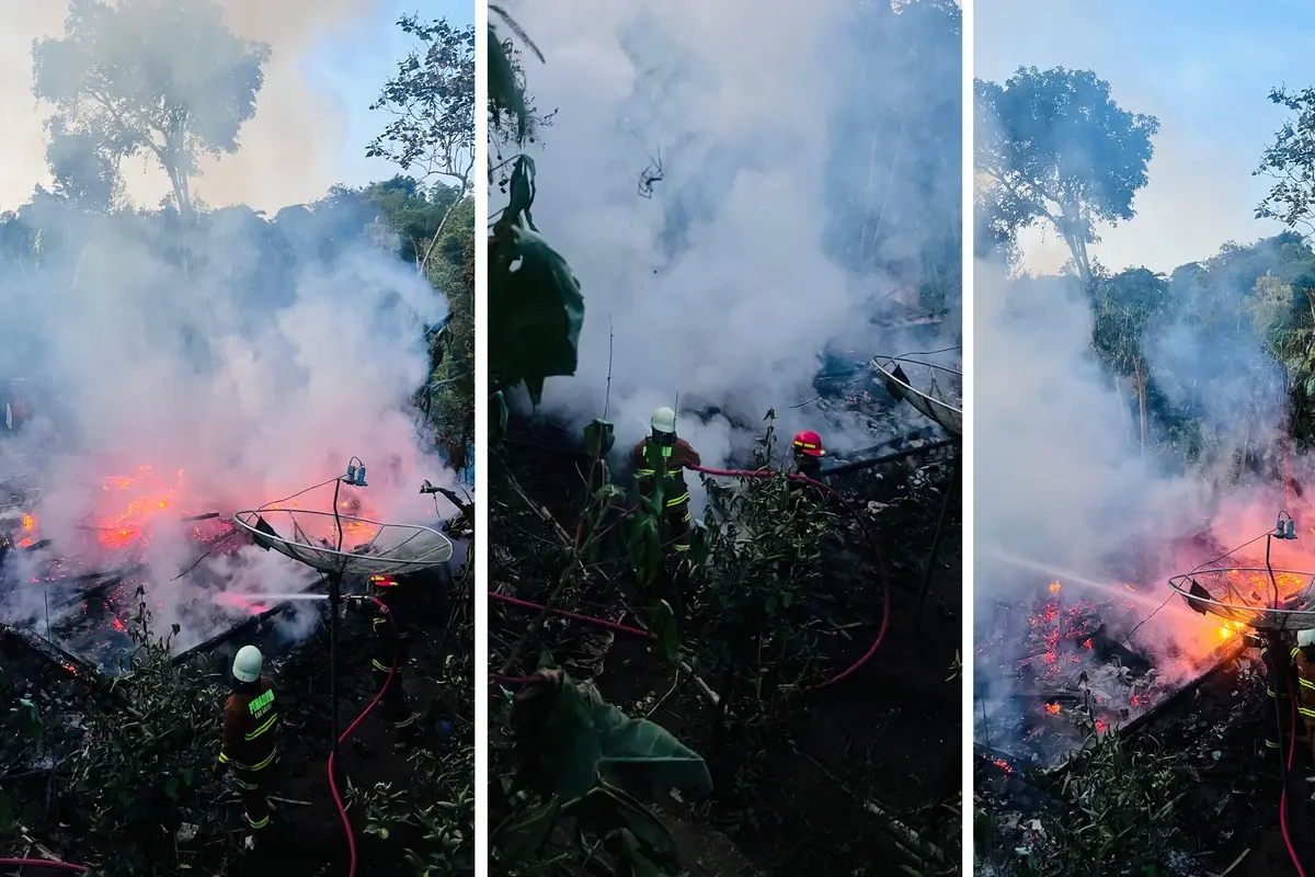 Rumah Panggung di Cilawu Garut Ludes Terbakar Akibat Tungku Masih ...