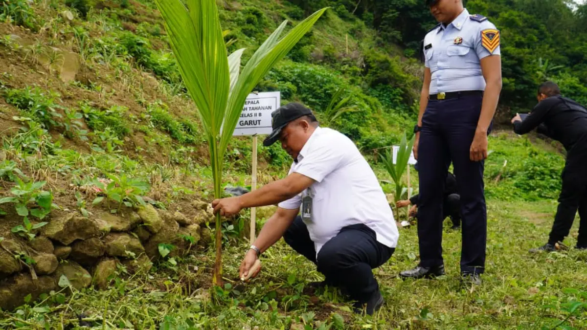 Rutan Garut Ikut Sukseskan Penanaman Serentak 360 Ribu Bibit Pohon ...