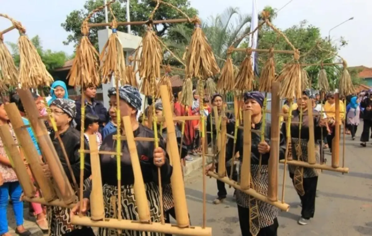 Tiga Seni Tradisi Khas Garut yang Tetap Lestari hingga Kini, Salah ...